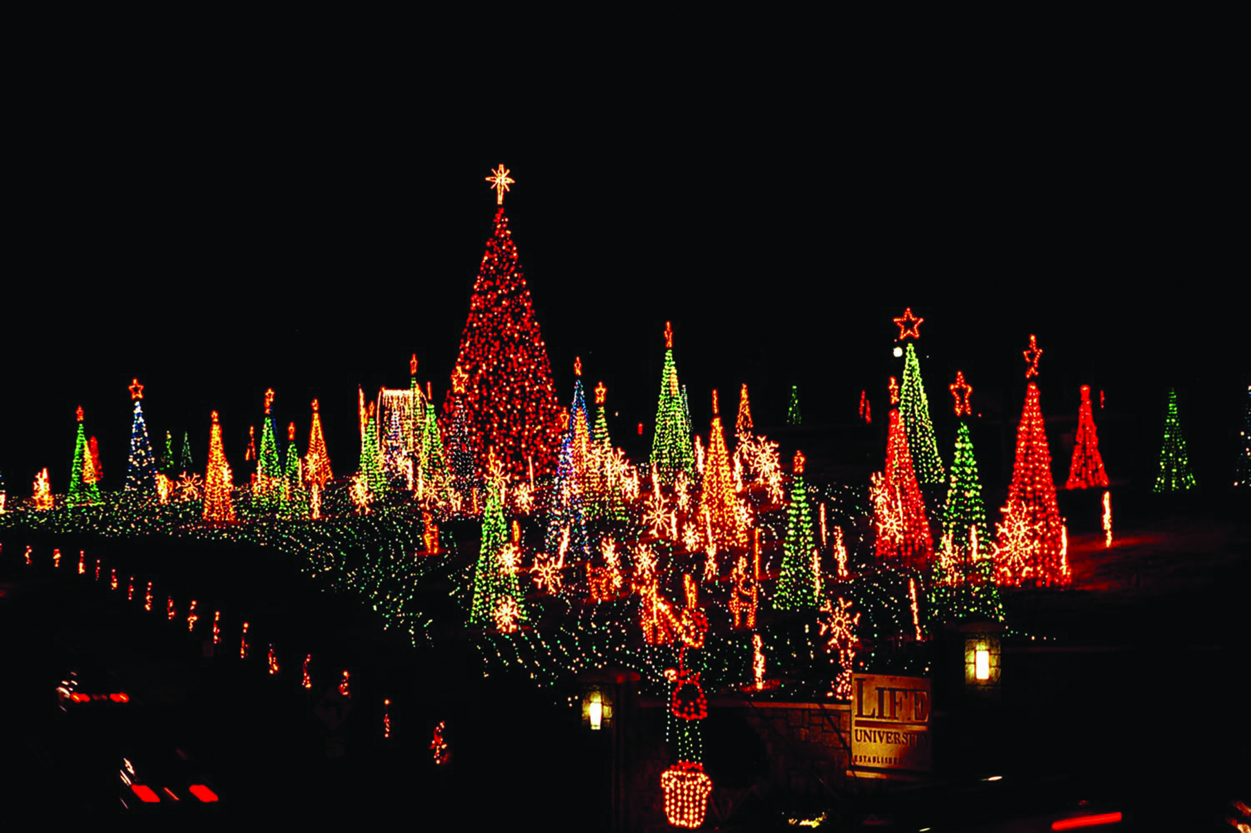 HOLIDAY HAPPENINGS